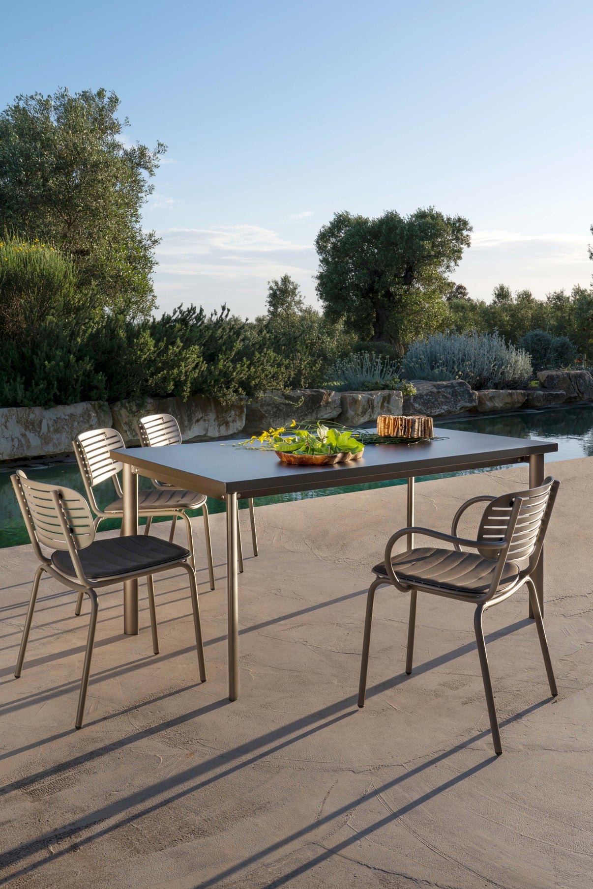 EMU Mom tuinstoel met arm maple red – HelloChair