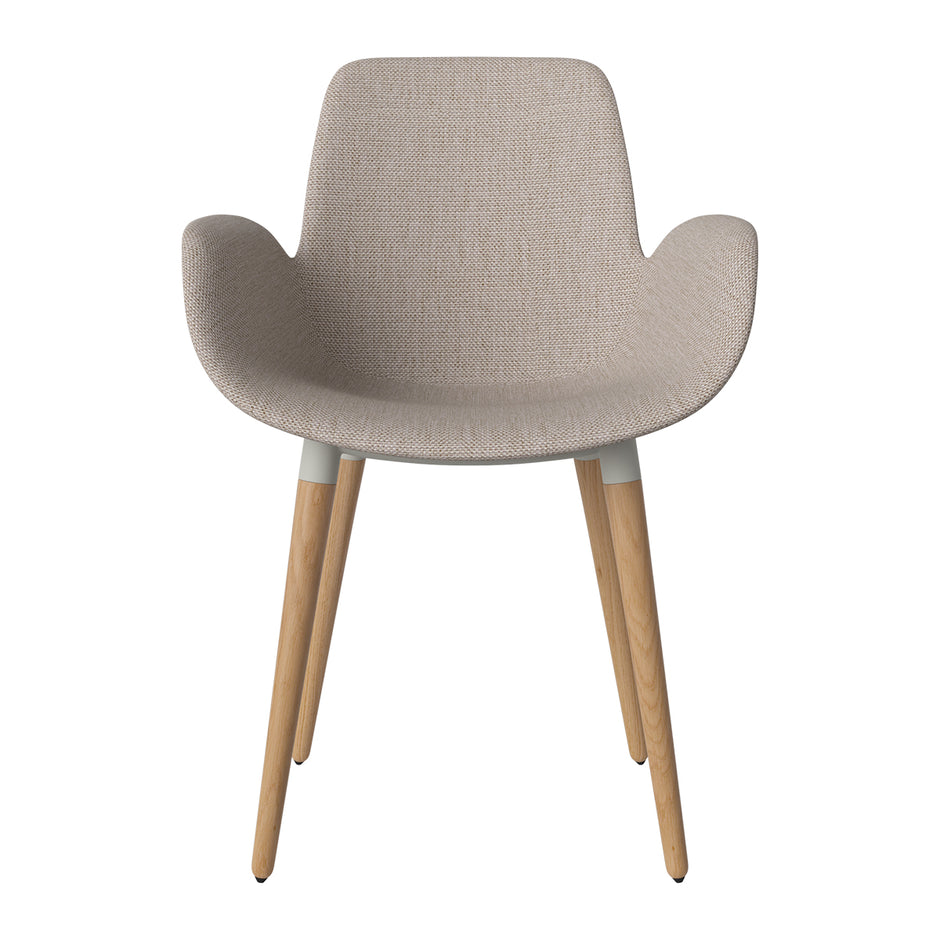 Bolia Seed eetkamerstoel met armleuning hout London Grey Brown – HelloChair