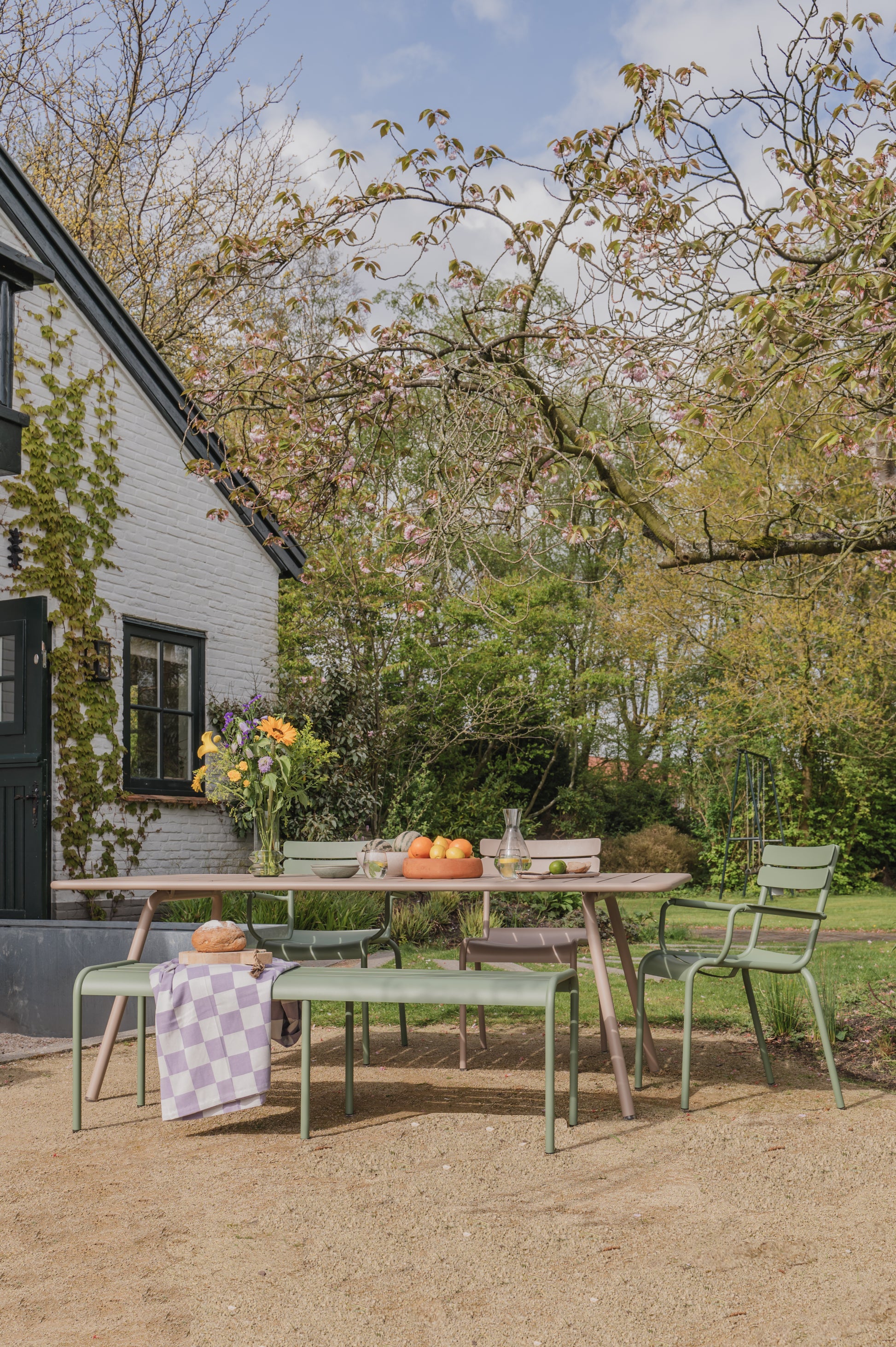 Fermob Luxembourg tuinbank Nutmeg – HelloChair