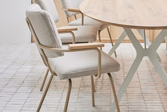 NOGA – HelloChair