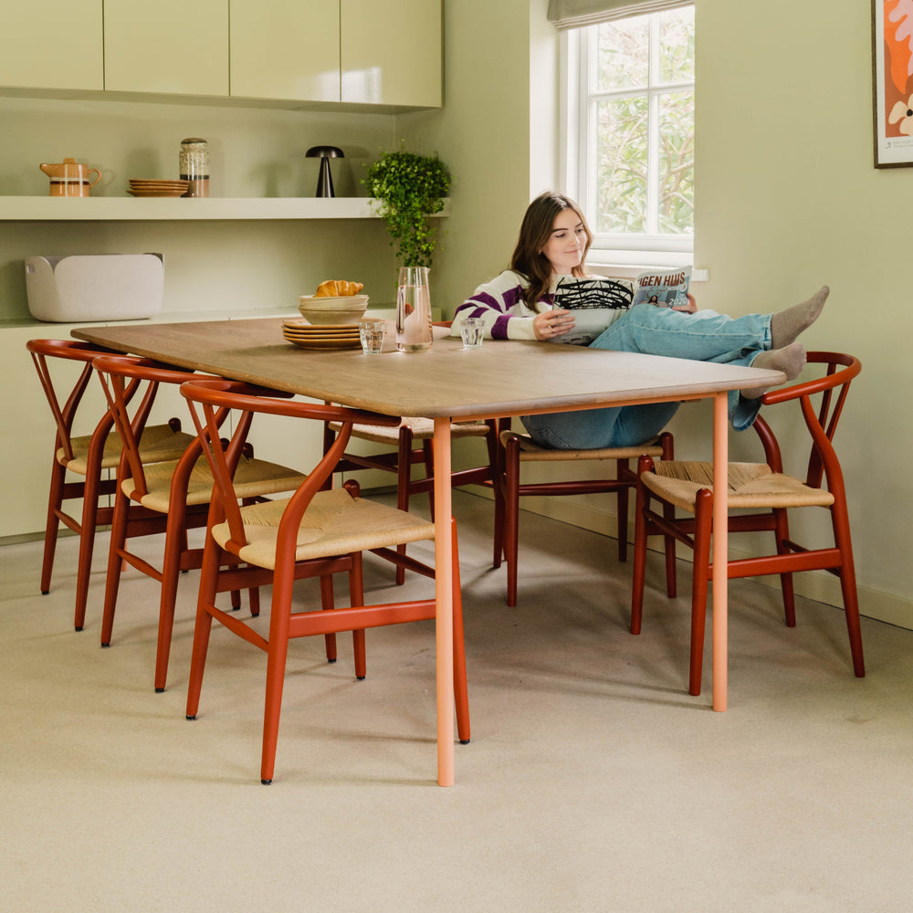 HelloTable Novum 30 eettafel Rond Ø130 cm tabacco – HelloChair