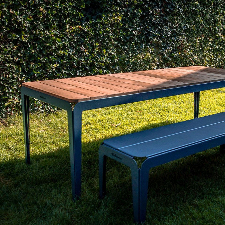 Weltevree Bended tuintafel Wood 220 cm Gray Blue – HelloChair