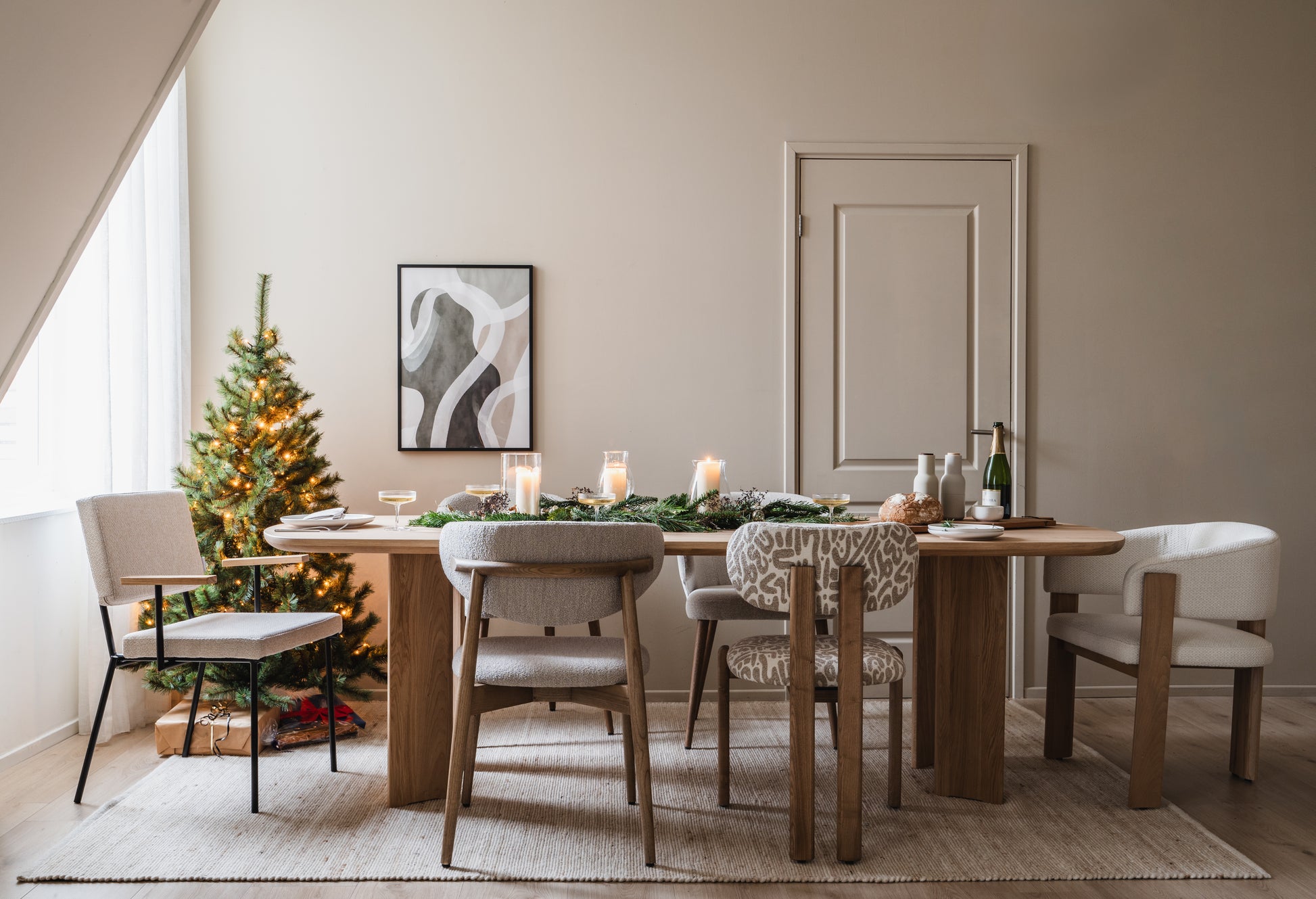 Zuiver Fellow eetkamerstoel met arm Off-White – HelloChair